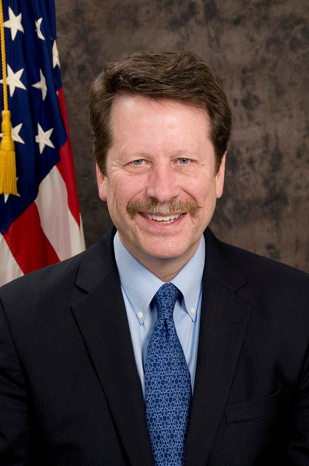 The new FDA Commissioner has a full plate; here are three steps he can ...